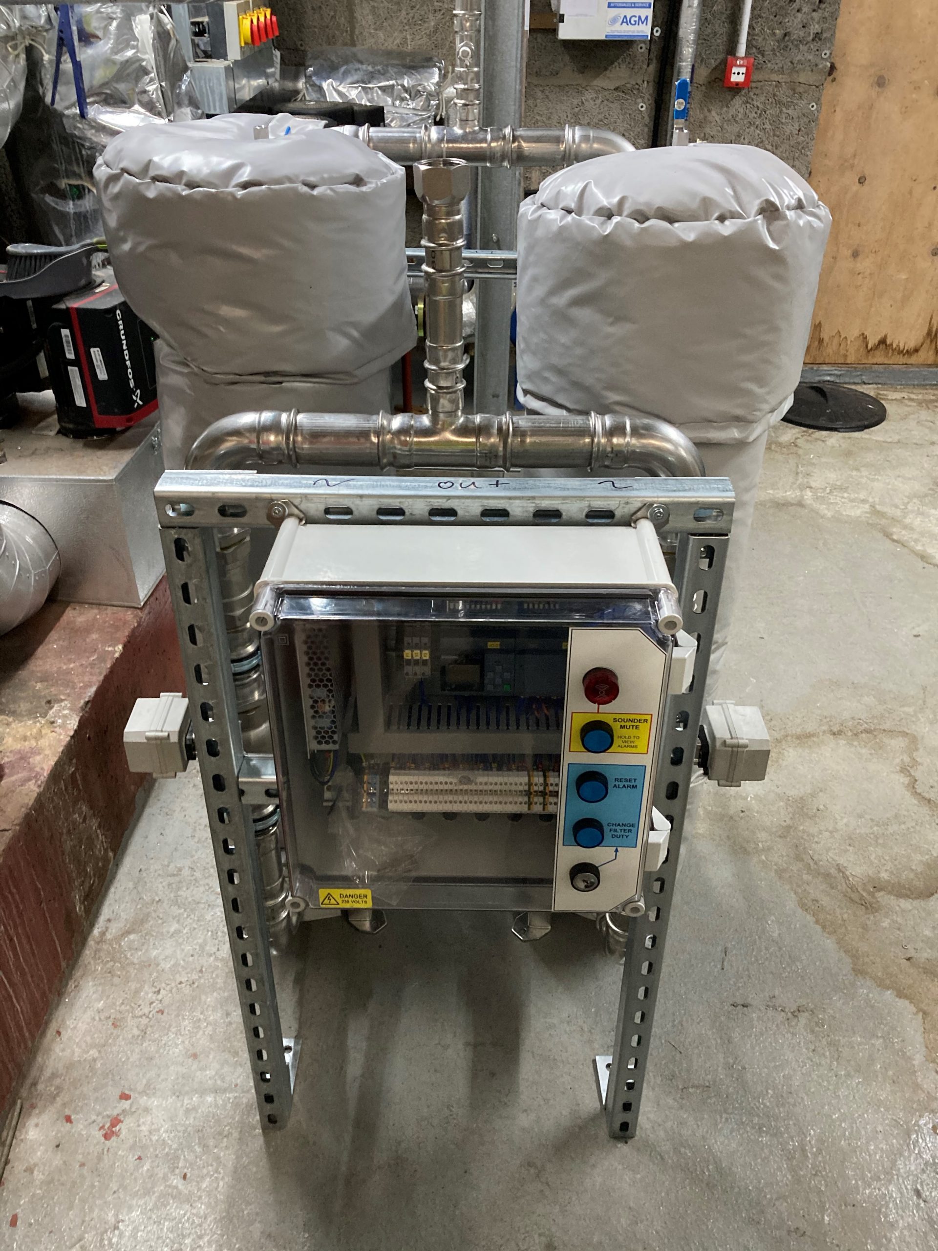 Patient care and water hygiene in a community hospital - Hydro-X